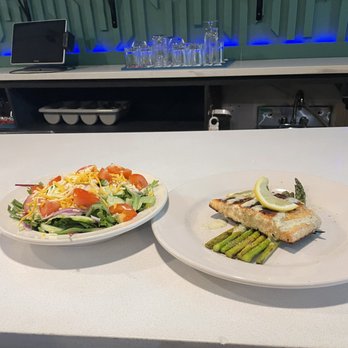 SIDEBAR - Updated October 2024 - 255 Photos & 226 Reviews - 79 Poplar ...