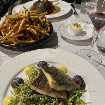 EAST END BISTROT - Updated December 2025 - 127 Photos & 45 Reviews ...