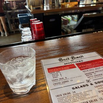 BILLY BIRCH PUB AND YARD - Updated January 2026 - 19 Photos & 38 ...