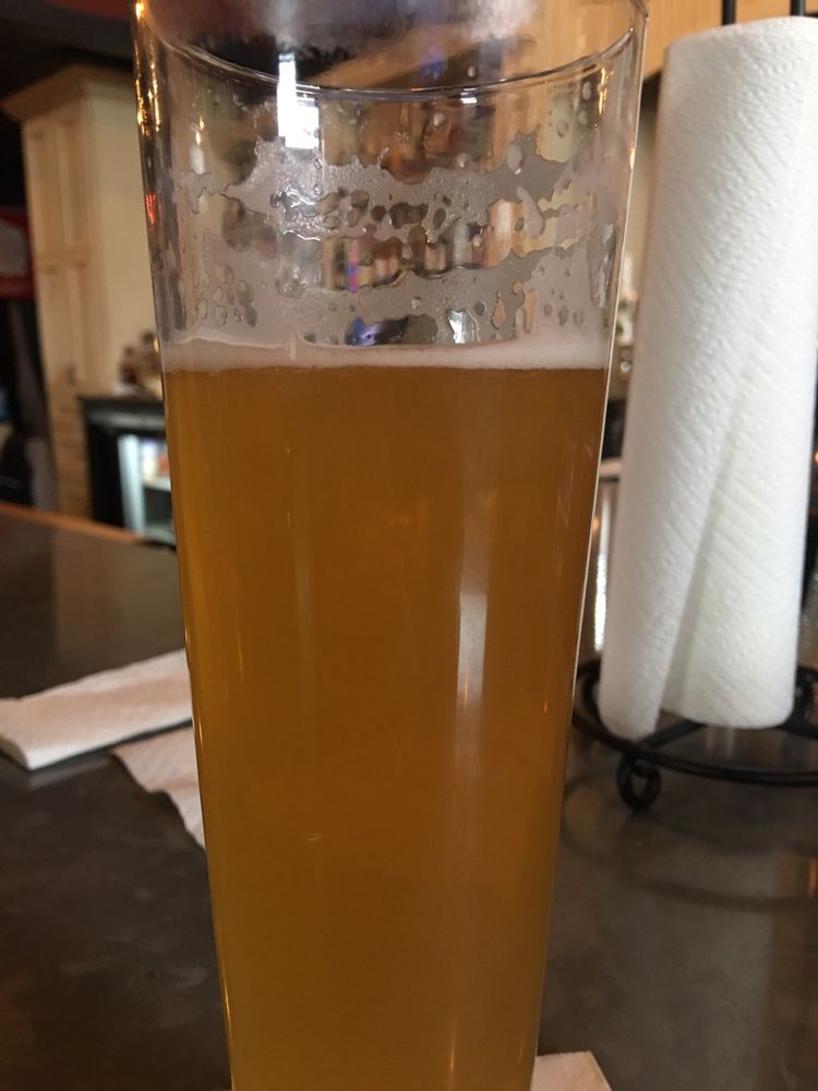 DUKE’S BREW PUB & ALE HOUSE - 10 Photos & 10 Reviews - 105 E Chapel St ...