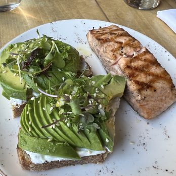 KNOX BISTRO - Updated June 2024 - 288 Photos & 257 Reviews - 3230 Knox ...