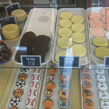 EILEEN’S COLOSSAL COOKIES - Updated December 2025 - 44 Photos & 81 ...