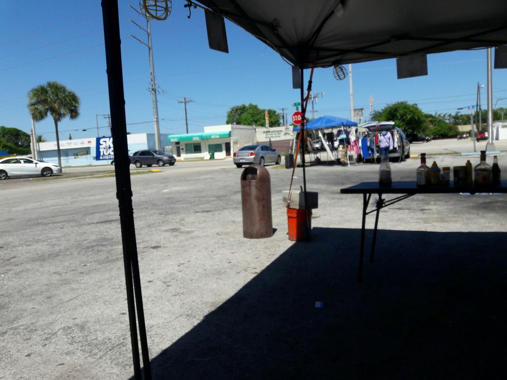 BAHAMIAN CONCH SHACK - Updated August 2025 - 44 Photos - 13950 NW 27th ...