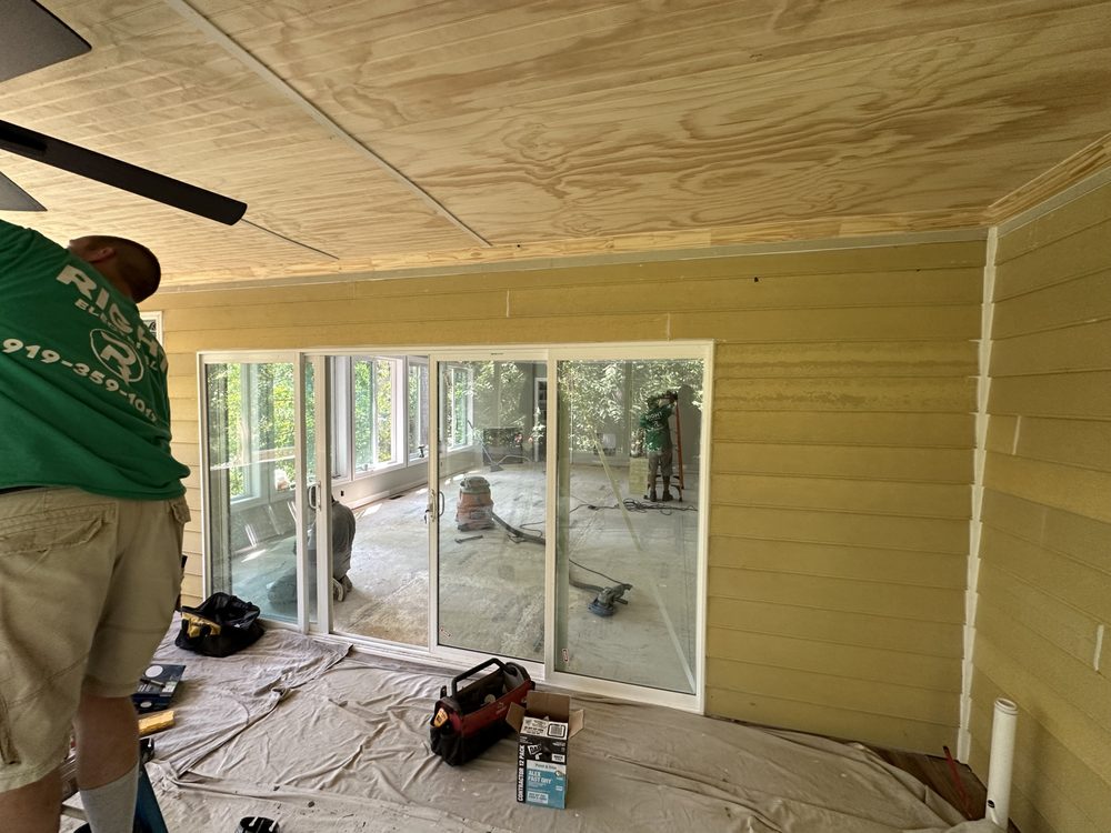 GOOD HANDS CONSTRUCTION - Updated November 2025 - Request a Quote - 50 Photos - 423 E Second St ...