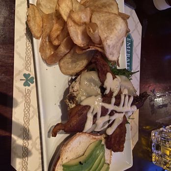 EMERALD LOOP - Updated July 2024 - 533 Photos & 656 Reviews - 216 N ...