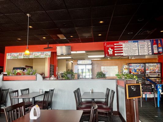 ROADHOUSE WINGS & GRILLE - Updated December 2025 - 72 Photos & 139 ...