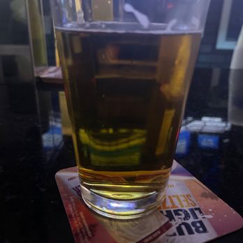 THE SWIG BAR - Updated December 2025 - 106 Photos & 99 Reviews - 2466 ...