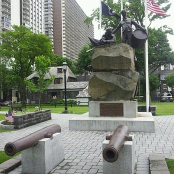 FORT LEE MUSEUM - Updated September 2025 - 20 Photos - 1588 Pallisade ...