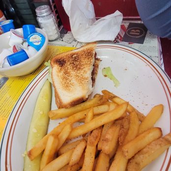 ROXY CAFE - Updated January 2025 - 117 Photos & 186 Reviews - 606 N ...