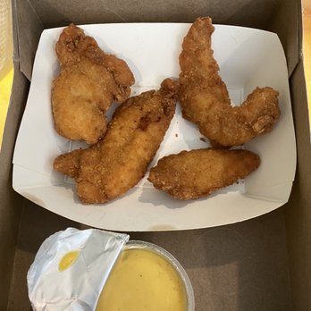 DB FRIES - Updated May 2024 - 46 Photos & 116 Reviews - 100 Garfield ...