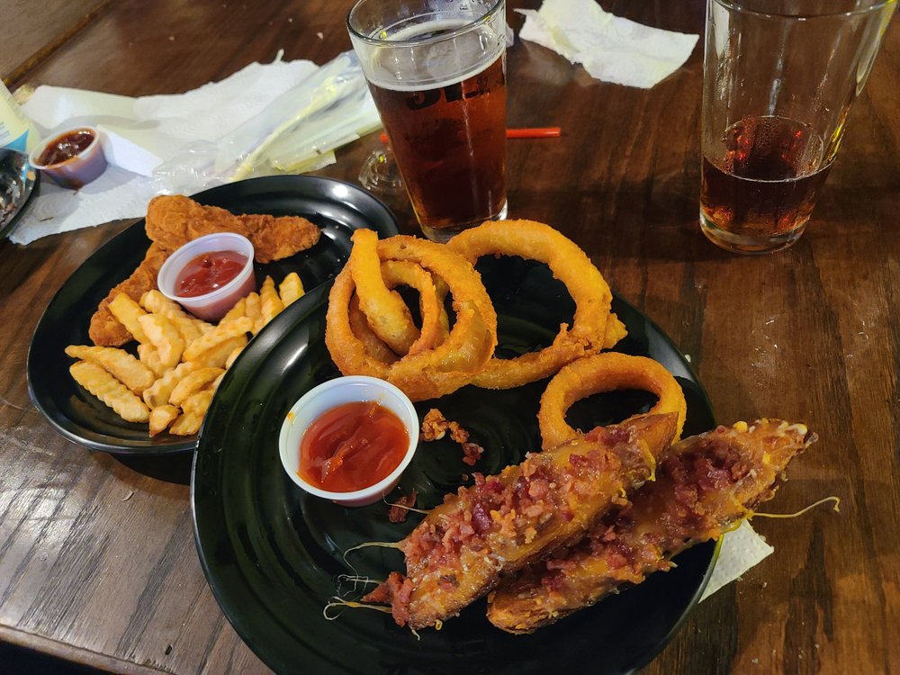 THE TWISTED MONKEY - Updated August 2025 - 15 Photos & 19 Reviews ...