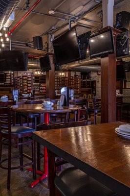 LADDER 133 SPORTS KITCHEN & SOCIAL - 223 Photos & 271 Reviews - 133 ...