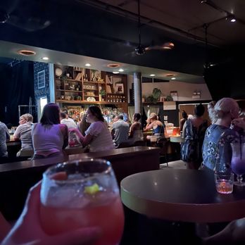 DORIAN’S - Updated December 2024 - 139 Photos & 89 Reviews - 1939 W ...