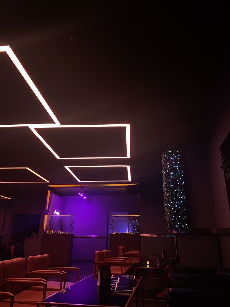 FUME BAR AND LOUNGE - 48 Photos & 23 Reviews - 7195 Torbram Road ...