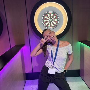 BIRDEEZ - Updated May 2025 - 219 Photos & 62 Reviews - 151 N Sierra St ...