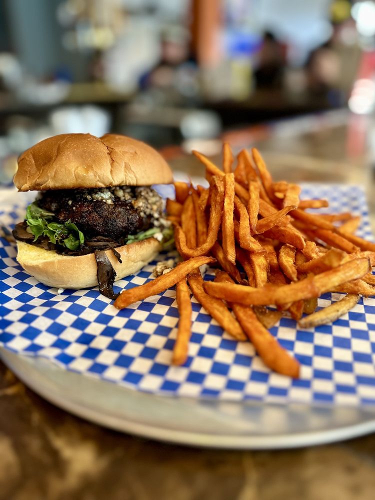 STACKED STL - Updated January 2026 - 892 Photos & 999 Reviews - 7637 ...