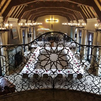 BENEDICT CASTLE - Updated October 2025 - 93 Photos - 5445 Chicago Ave ...