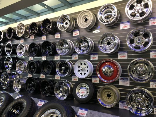 SUMMIT RACING EQUIPMENT - Updated December 2025 - 74 Photos & 49 ...