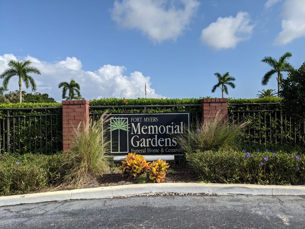 FORT MYERS MEMORIAL GARDENS - Updated August 2025 - 15 Photos & 18 ...