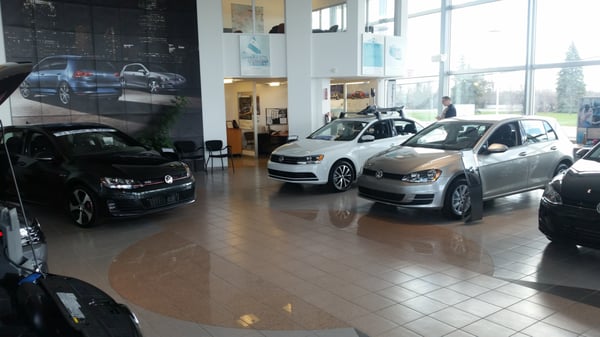 BYTEK VOLKSWAGEN - Updated September 2025 - 12 Photos - 1325 Street ...