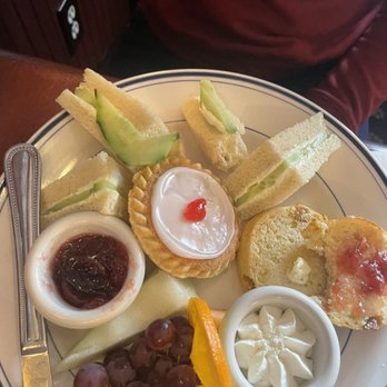 THE BRITISH PANTRY - Updated December 2024 - 143 Photos & 232 Reviews ...