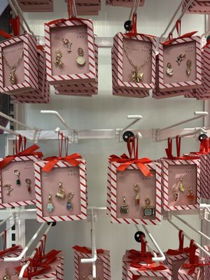 TARGET - Updated October 2025 - 166 Photos & 133 Reviews - 10900 ...