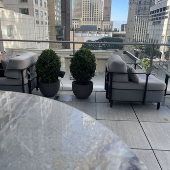 Z BAR - 435 Photos & 197 Reviews - 108 E Superior St, Chicago, Illinois ...