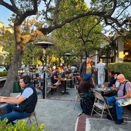 CAFFE STRADA - Updated October 2025 - 403 Photos & 996 Reviews - 2300 ...