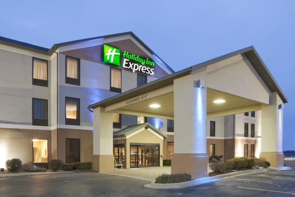 HOLIDAY INN EXPRESS & SUITES LEBANON - 30 Photos & 21 Reviews - 1955 W ...