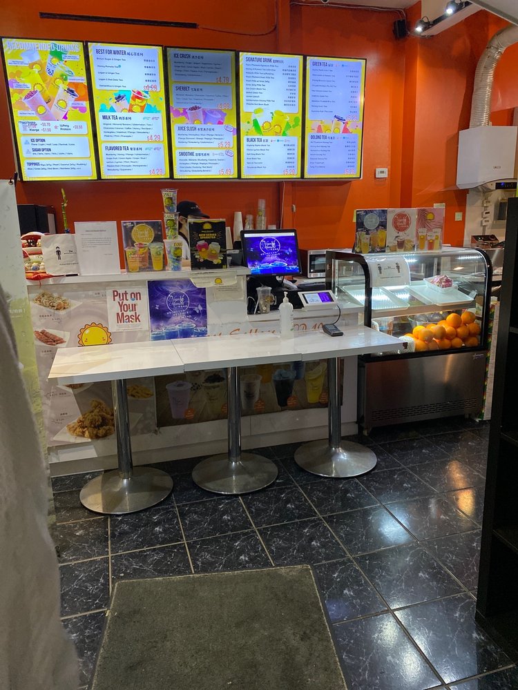 NOON MOMENT - Updated February 2025 - 43 Photos & 63 Reviews - 220 King ...