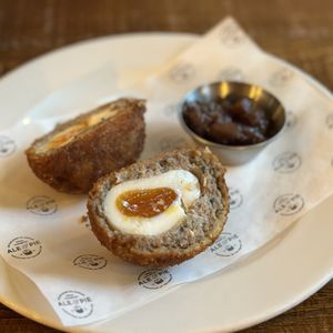 THE GRUMPY MOLE - Updated March 2025 - Brockham Green, Brockham, Surrey ...