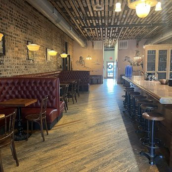 TRINITY STREET - Updated January 2026 - 169 Photos & 171 Reviews - 110 ...