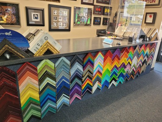 AMAZING FRAMES - Updated October 2025 - 12 Photos - 3601 Vineland Rd ...