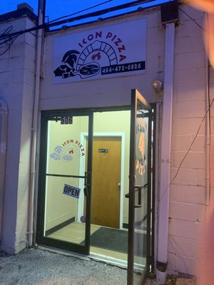 ICON PIZZA - Updated August 2025 - 30 Photos & 35 Reviews - 506 ...