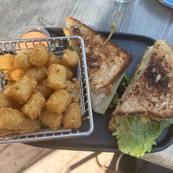 TOP OF MAIN BREW PUB - Updated July 2024 - 505 Photos & 725 Reviews ...