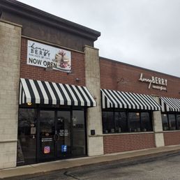 HONEY BERRY PANCAKES AND CAFÉ - Updated July 2025 - 53 Photos & 21 Reviews - 459 S Randall Rd ...