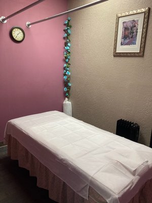 AA MASSAGE - Updated January 2026 - 13 Photos - 14211 Pacific St, Omaha ...
