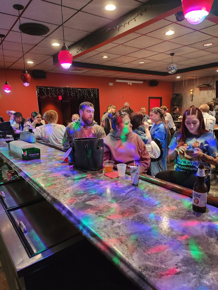 SIGNATURE SPORTS BAR - Updated May 2026 - Request Information - 3215 ...