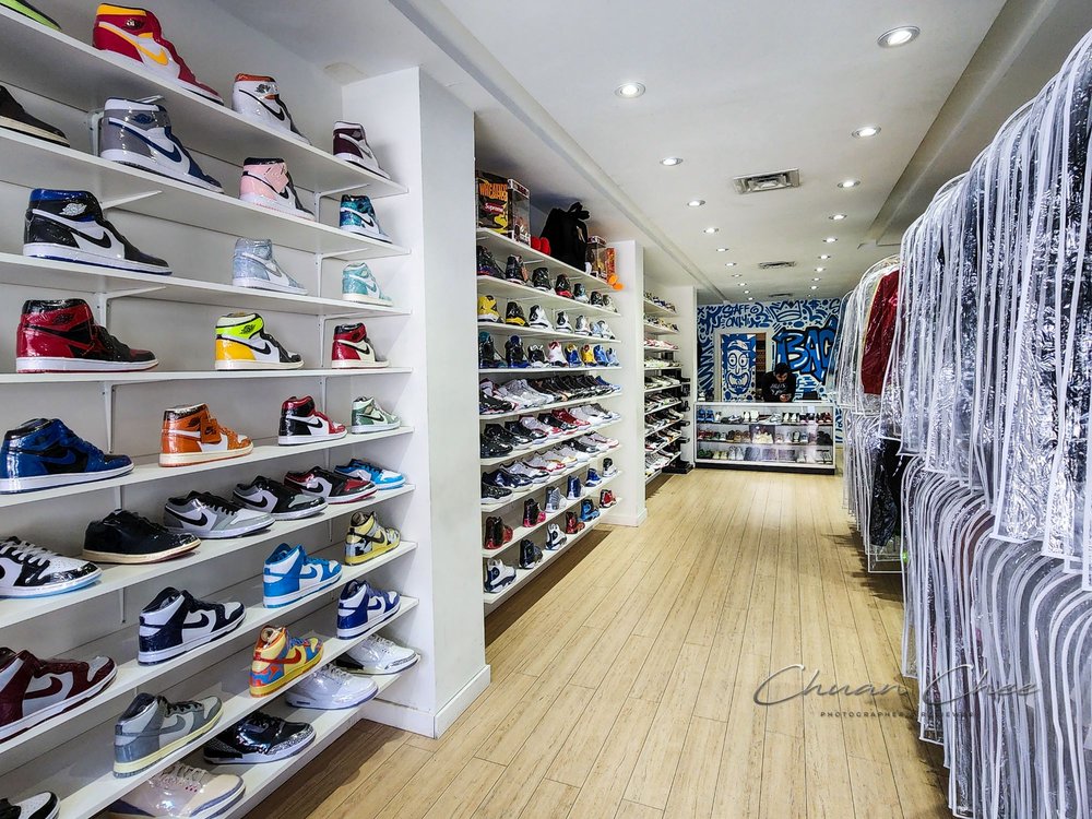 BACKDOOR - Updated December 2025 - 12 Photos - 311A Queen St W, Toronto ...