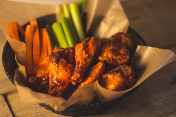 MEWS TAVERN - Updated August 2024 - 436 Photos & 602 Reviews - 456 Main ...