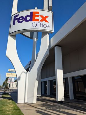FEDEX OFFICE PRINT & SHIP CENTER - Updated December 2025 - 50 Photos ...