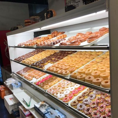 LOVE’S DONUTS AND GOURMET SANDWICHES - Updated December 2025 - 317 W ...