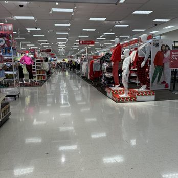 TARGET - Updated May 2025 - 343 Photos & 401 Reviews - 855 E Birch St ...