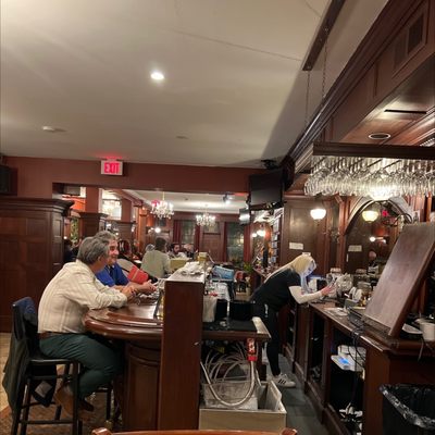 STELLA PASTA BAR & BISTRO AND SEVEN POINTS BREWERY - Updated July 2025 ...