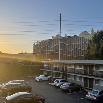 ALPINE INN - Updated May 2025 - 114 Photos & 158 Reviews - 715 W ...