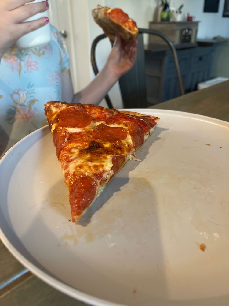 PIZZA RITA - Updated July 2025 - 24 Photos & 63 Reviews - 201 N Pines ...