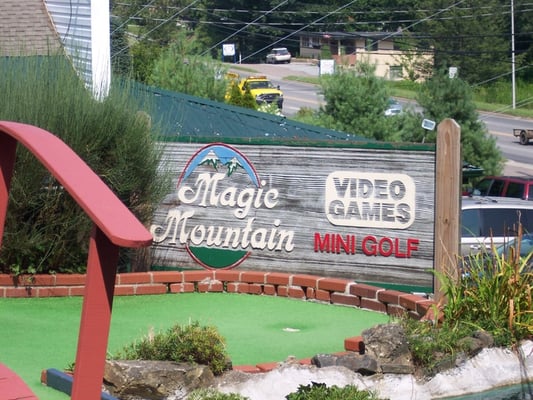 MAGIC MOUNTAIN MINI GOLF & VIDEO GAMES - Updated December 2025 - 1675 ...