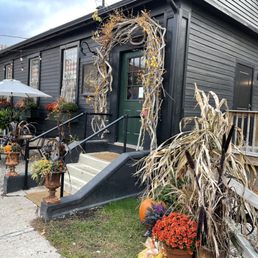 ELIZABETHS FARMHOUSE - Updated July 2025 - 373 Photos & 302 Reviews ...