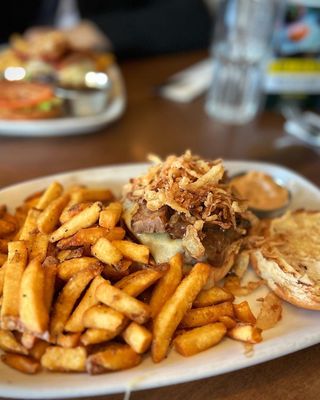 BIN 4 BURGER LOUNGE - Updated January 2026 - 218 Photos & 139 Reviews ...