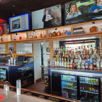 GEORGETOWN CORNER TAVERN - Updated November 2024 - 37 Photos & 29 ...